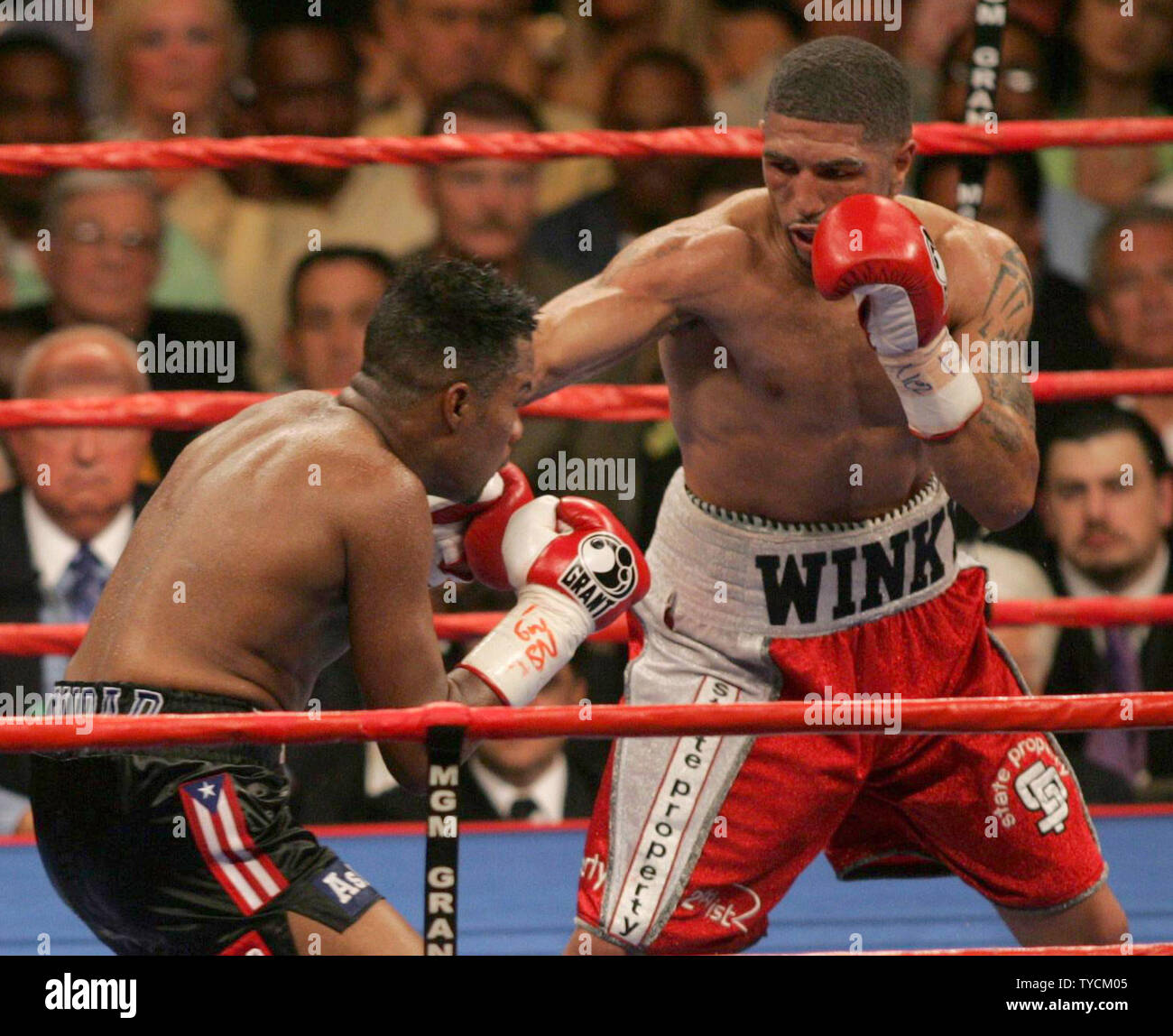 Undisputed Jr. Middleweight Champion of the World, Ronald "Winky ...
