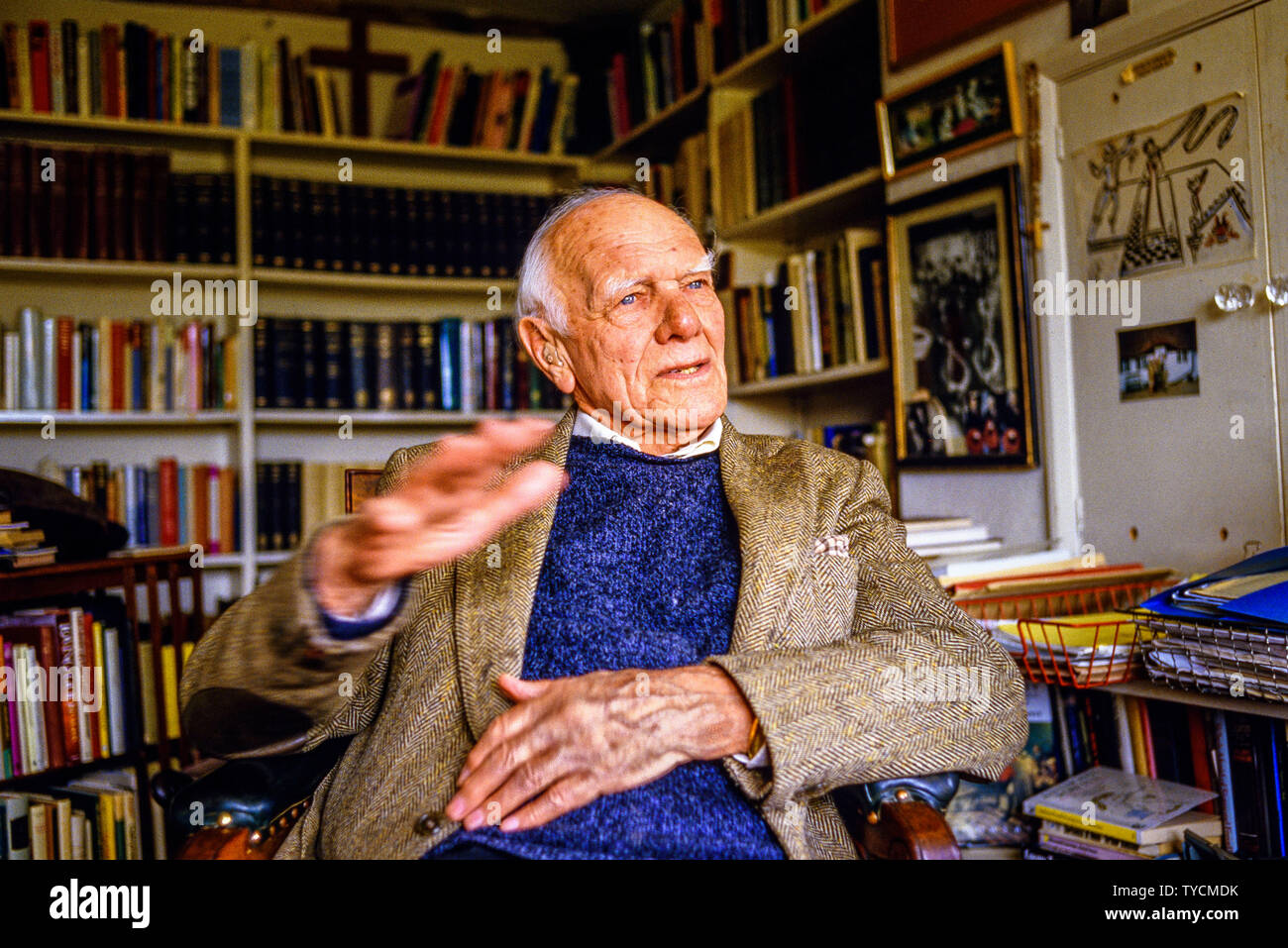 Wisdom author hi-res stock photography and images - Alamy