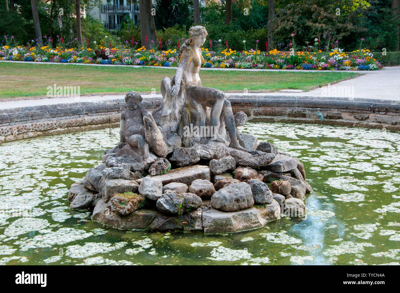 Amphitrite Statue High Resolution Stock Photography and Images - Alamy
