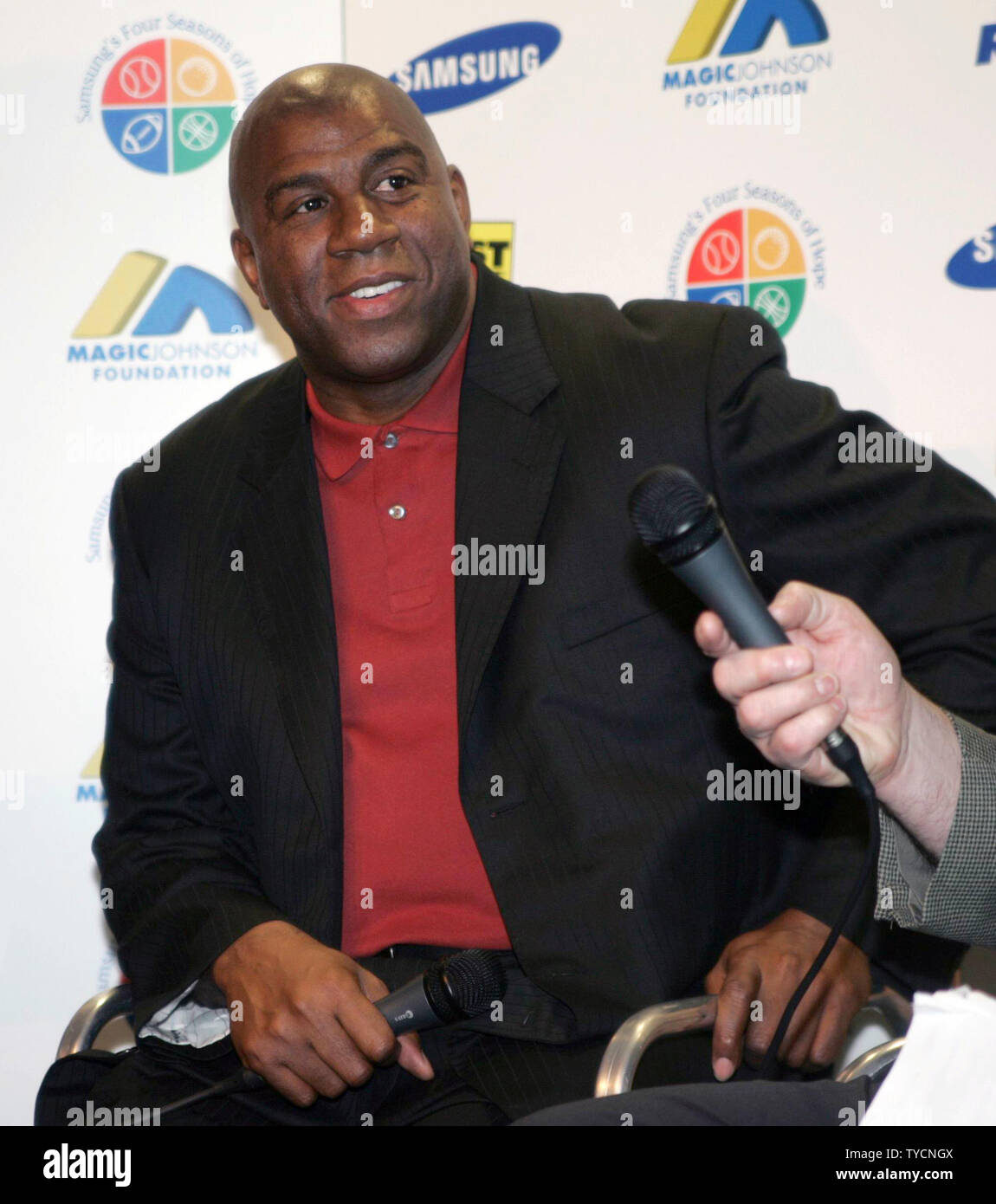 Magic johnson foundation hi-res stock photography and images - Alamy
