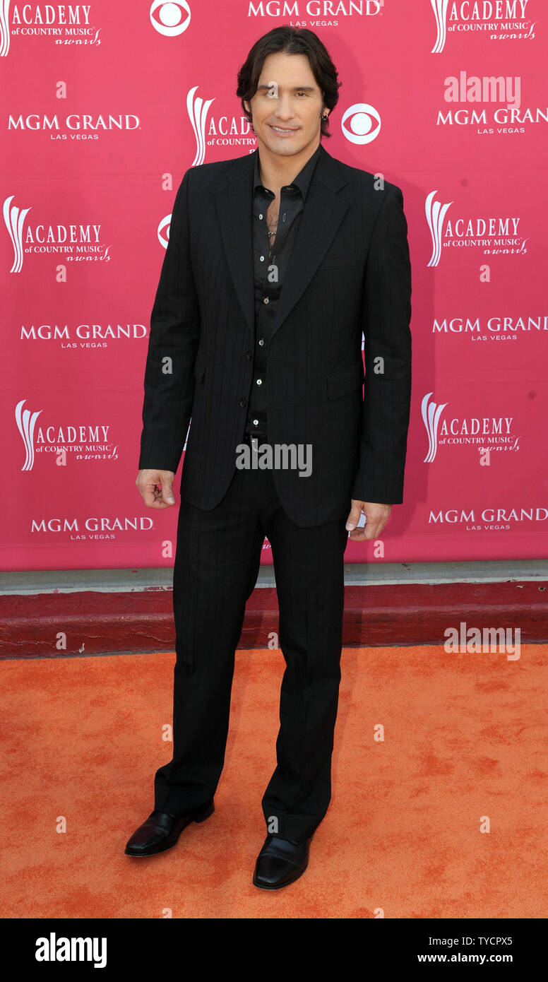 Roy Nichols arrives for the 43rd Academy of Country Music Awards at the ...