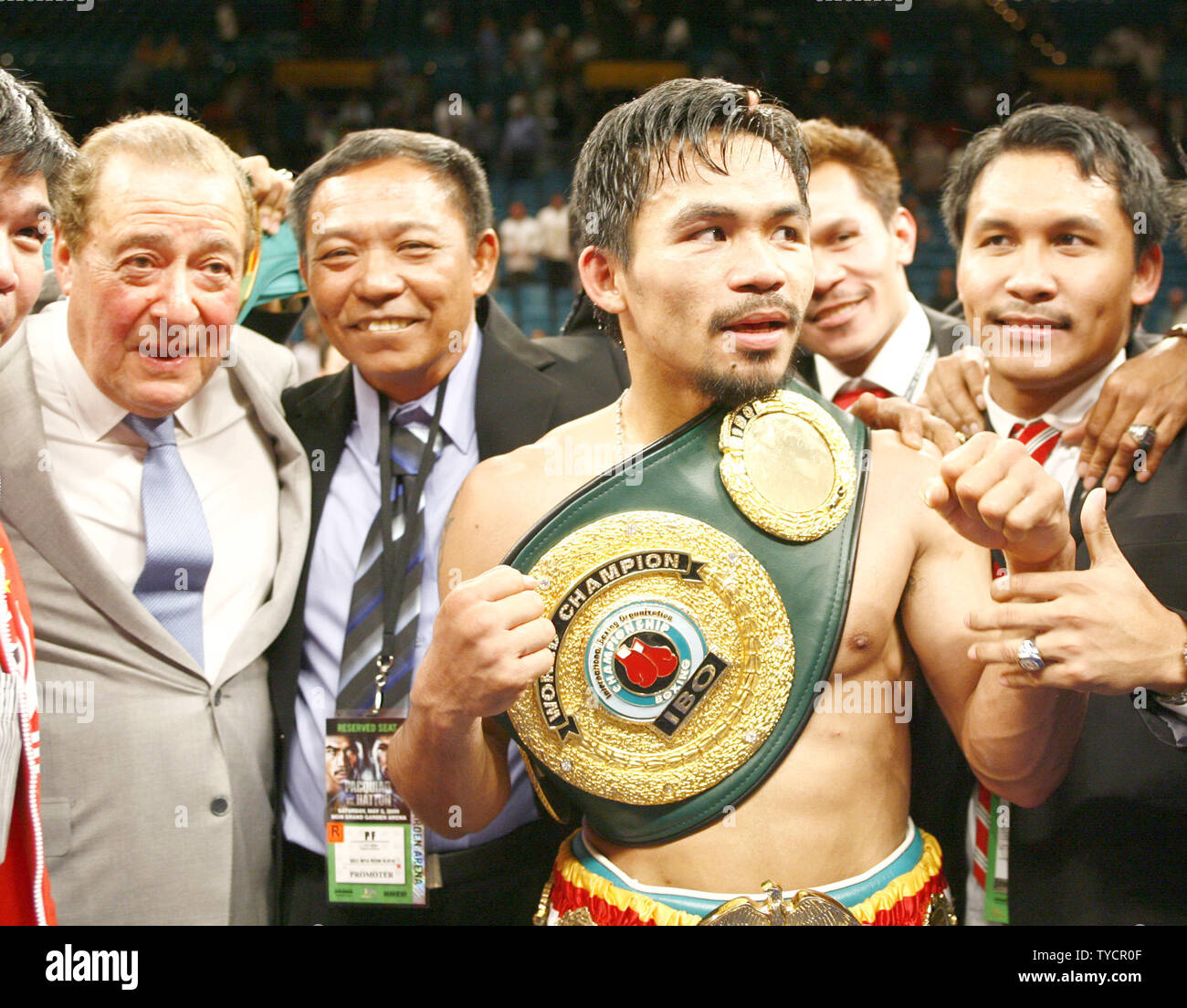 Manny Pacquiao of the Philippines celebrates winning his fight with ...
