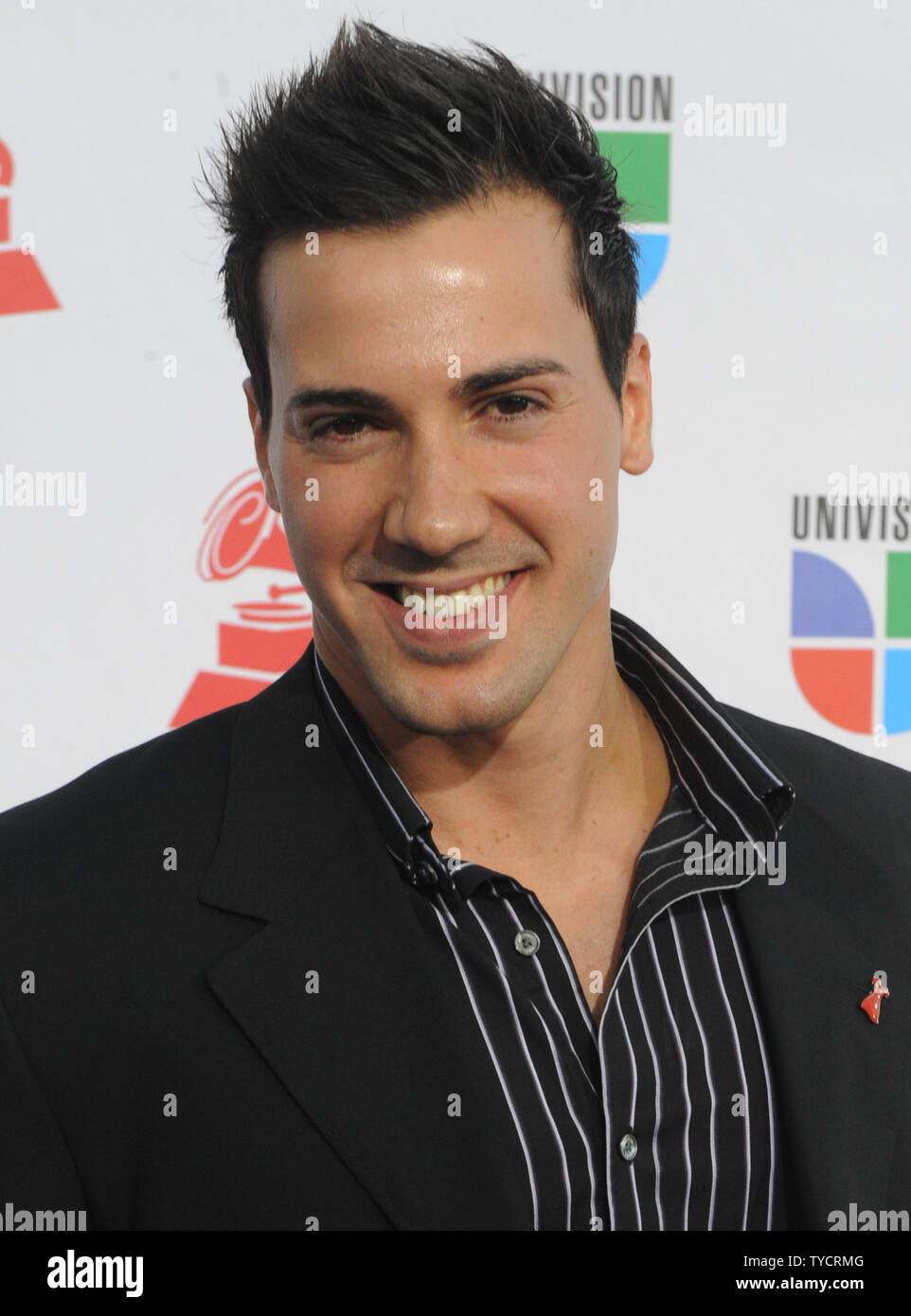 Alex Castillo arrives at the 10th annual Latin Grammy Awards in Las ...