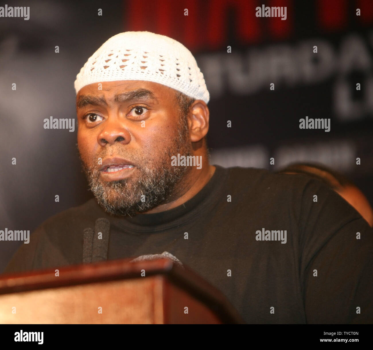 Shane Mosley's trainer Naazim Richardson discusses the fight between ...