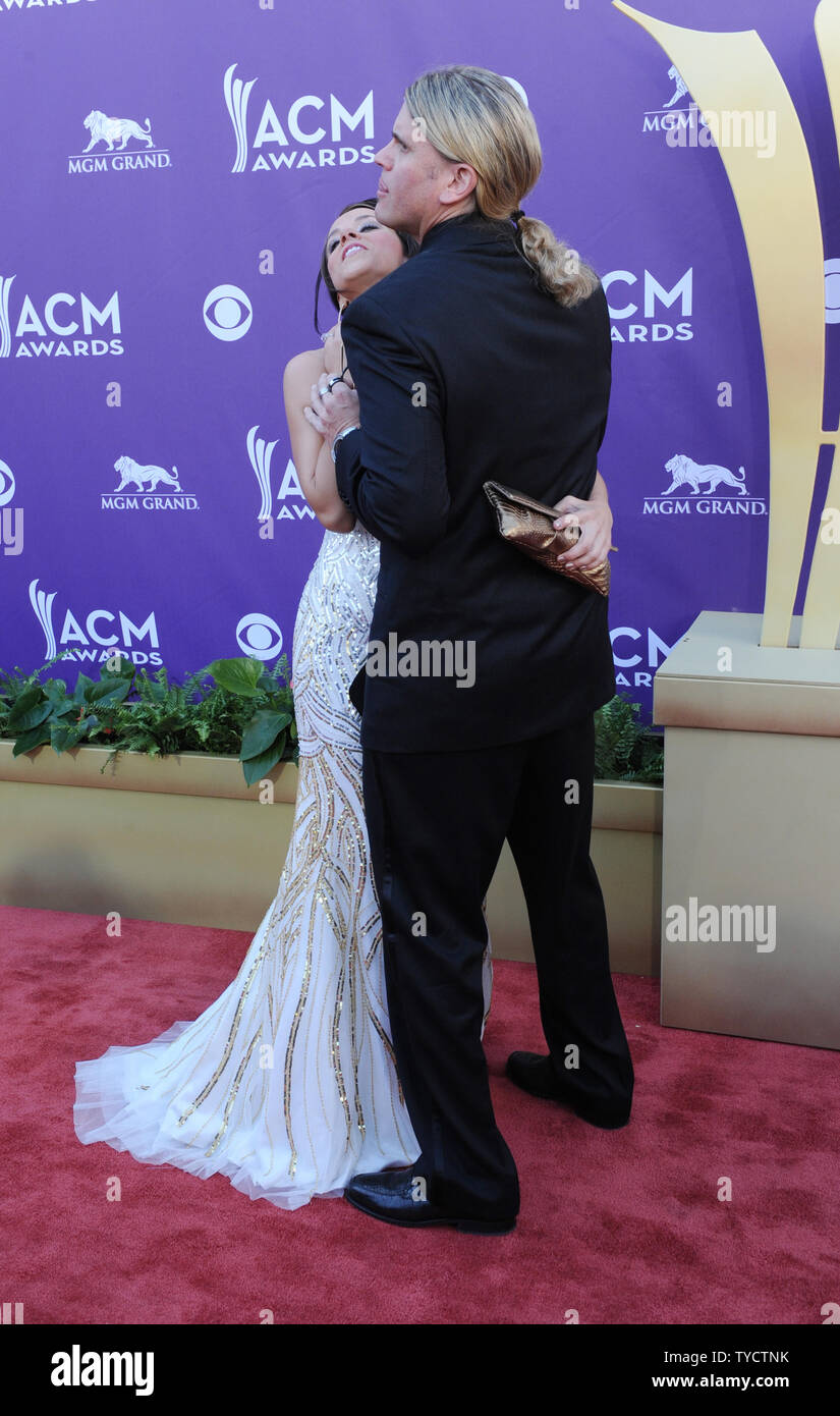 Musician Brooke Burrows and musician Ira Dean arrive at the 47th annual ...
