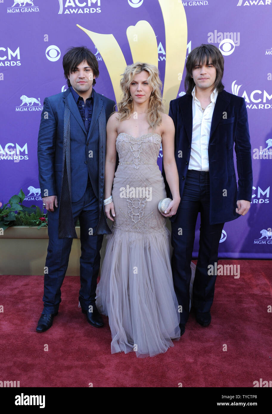(L-R) Musicians Reid Perry, Kimberly Perry and Neil Perry of The Band ...