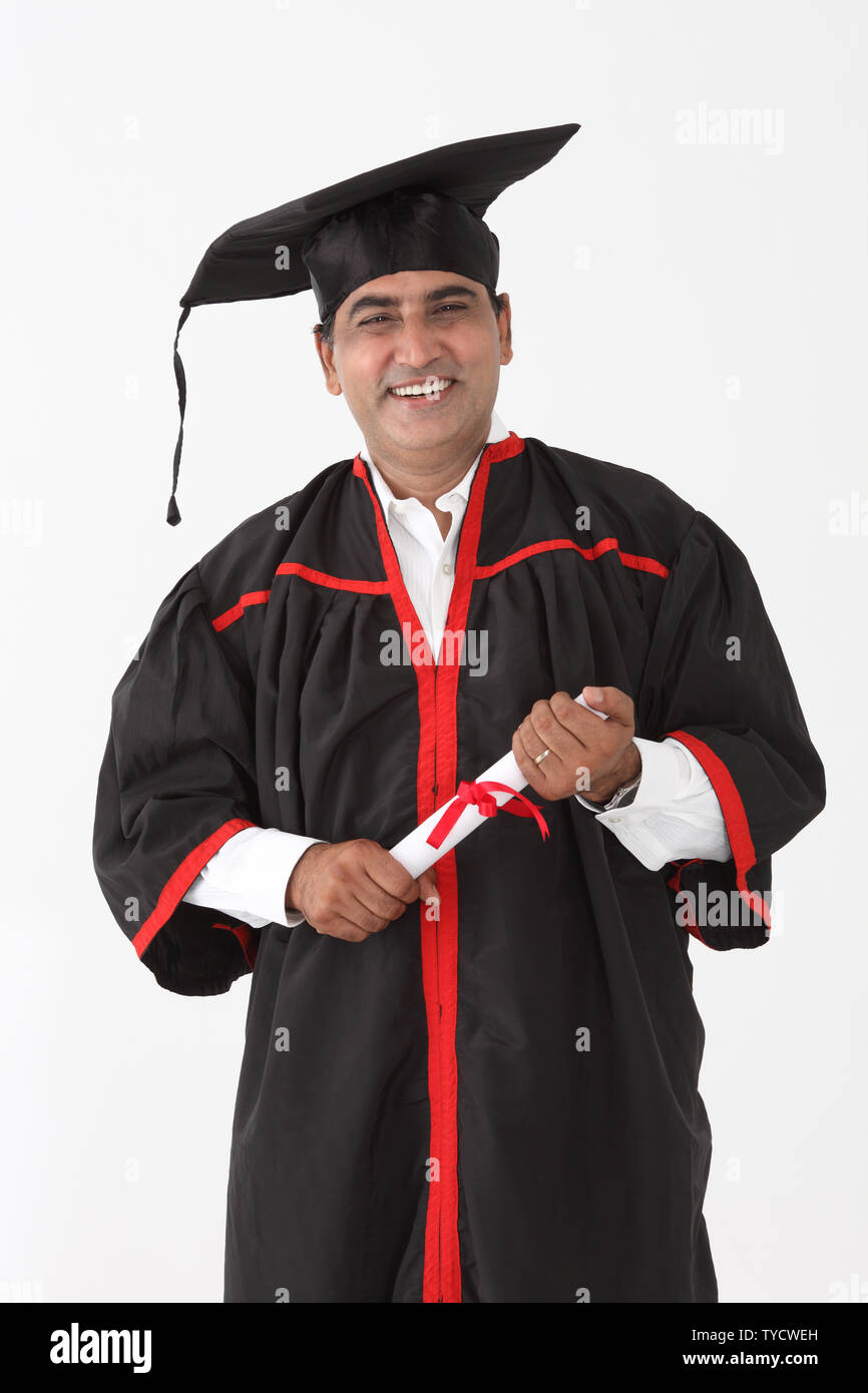 Indian boy graduation degree hi-res stock photography and images - Alamy