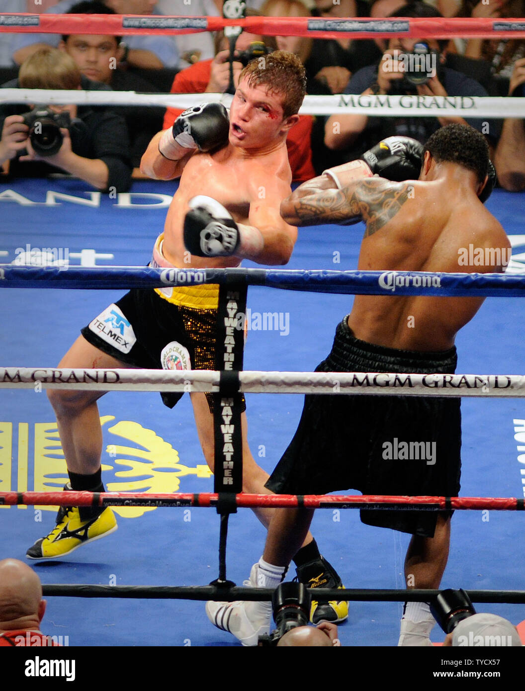 Shane mosley hi-res stock photography and images - Alamy