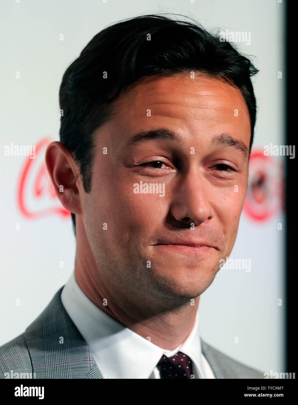 Actor Joseph Gordon-Levitt, recipient of the Breakthrough Filmmaker of ...