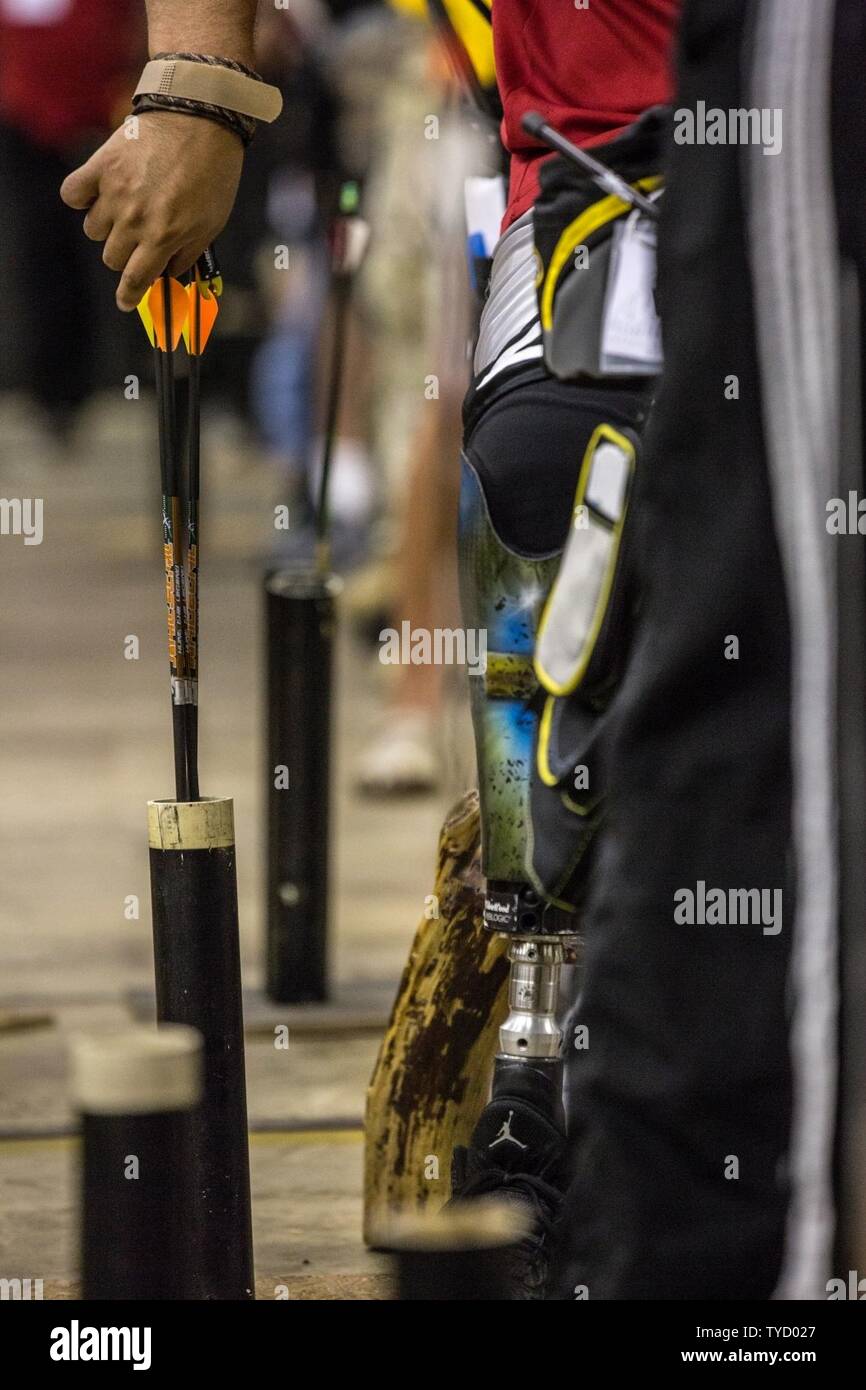 Phoenix arrow hi-res stock photography and images - Alamy