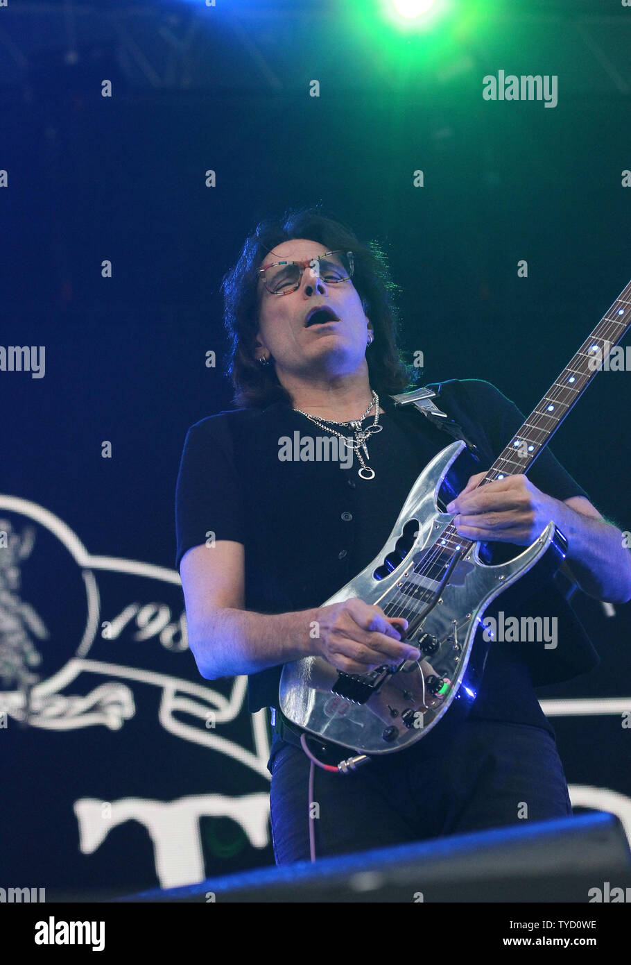 Guitarist Steve Vai performs with Brazilian heavy metal band Sepultura ...