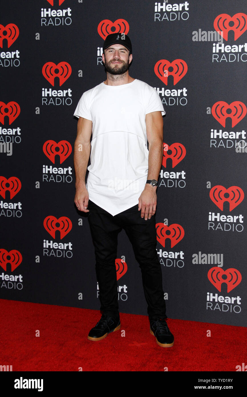 Country singer Sam Hunt arrives for the iHeartRadio Music Festival at ...