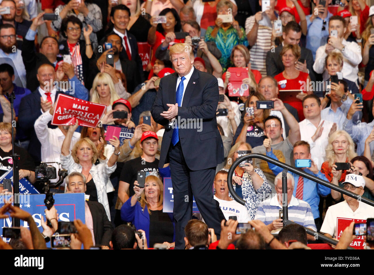 Donald trump rally in nevada hi-res stock photography and images - Alamy