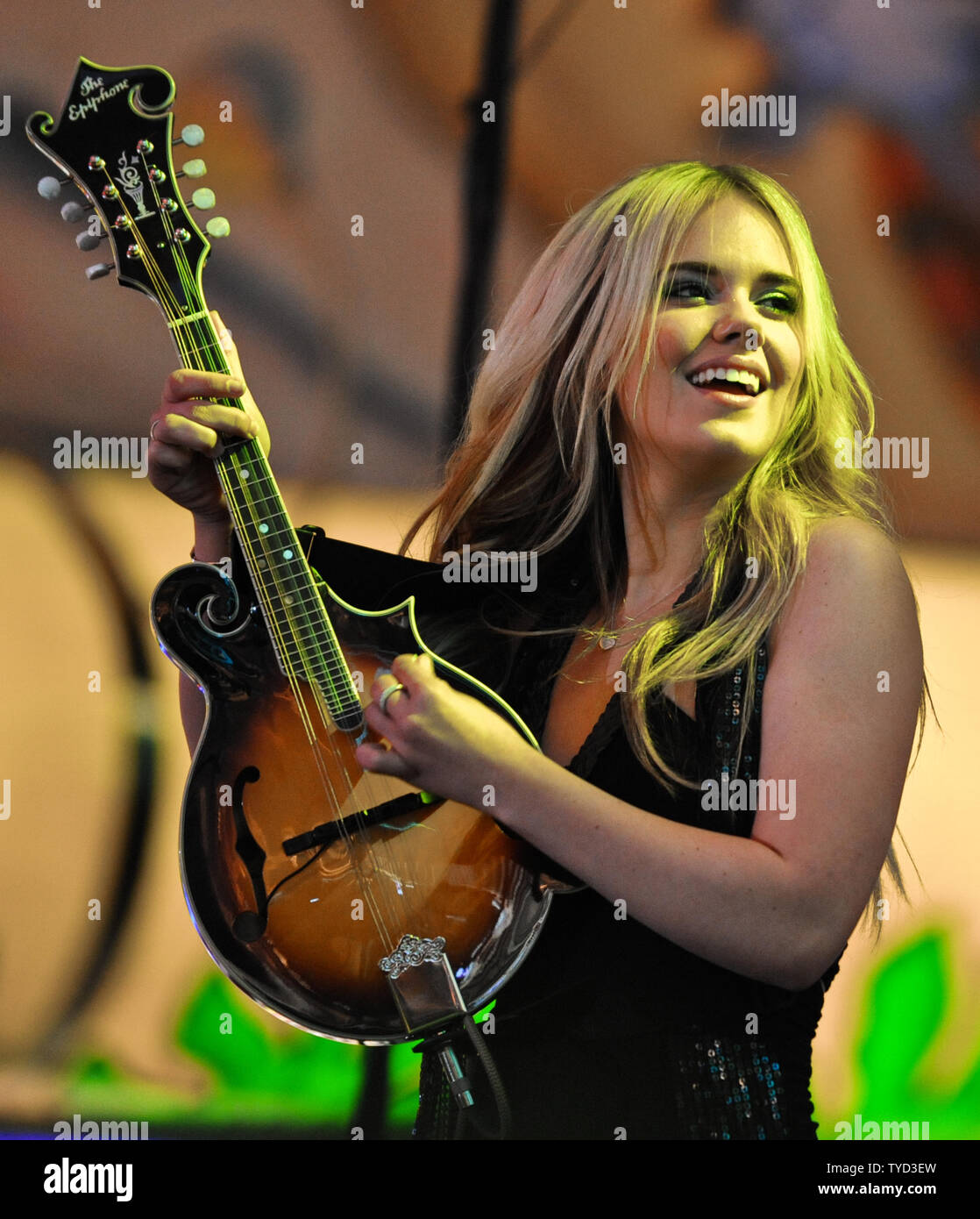 Cheyenne kimball of gloriana hi-res stock photography and images - Alamy