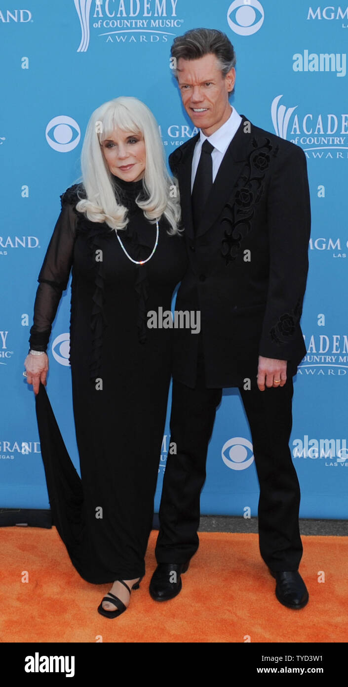 Elizabeth travis hi-res stock photography and images - Alamy