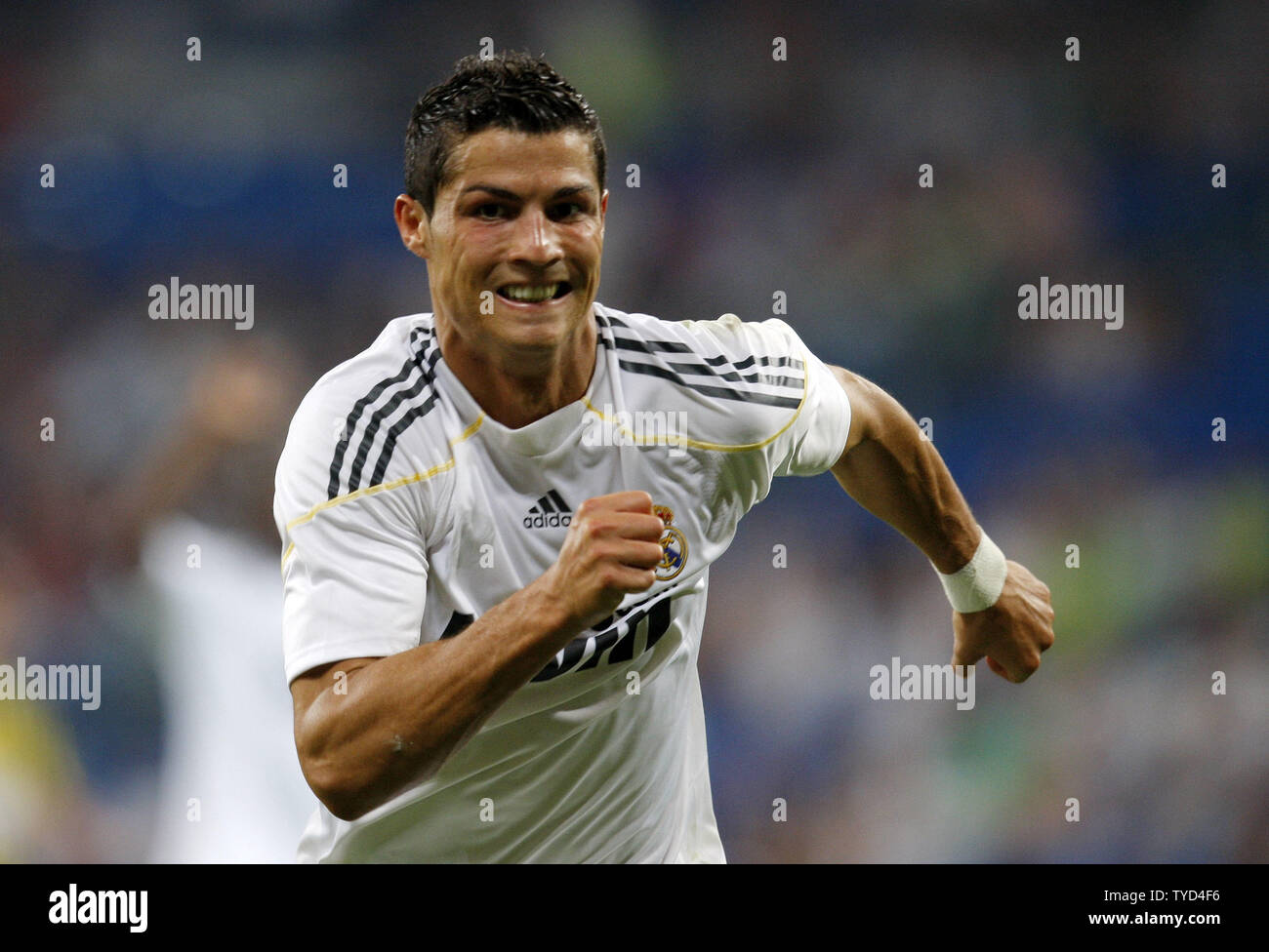 Cristiano ronaldo real madrid 2009 hi-res stock photography and images ...