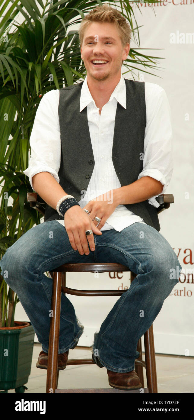 One tree hill chad michael murray hi-res stock photography and images ...