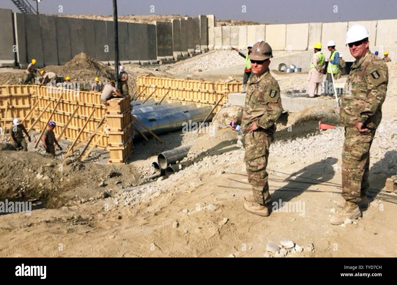 368th engineer battalion londonderry hi-res stock photography and ...