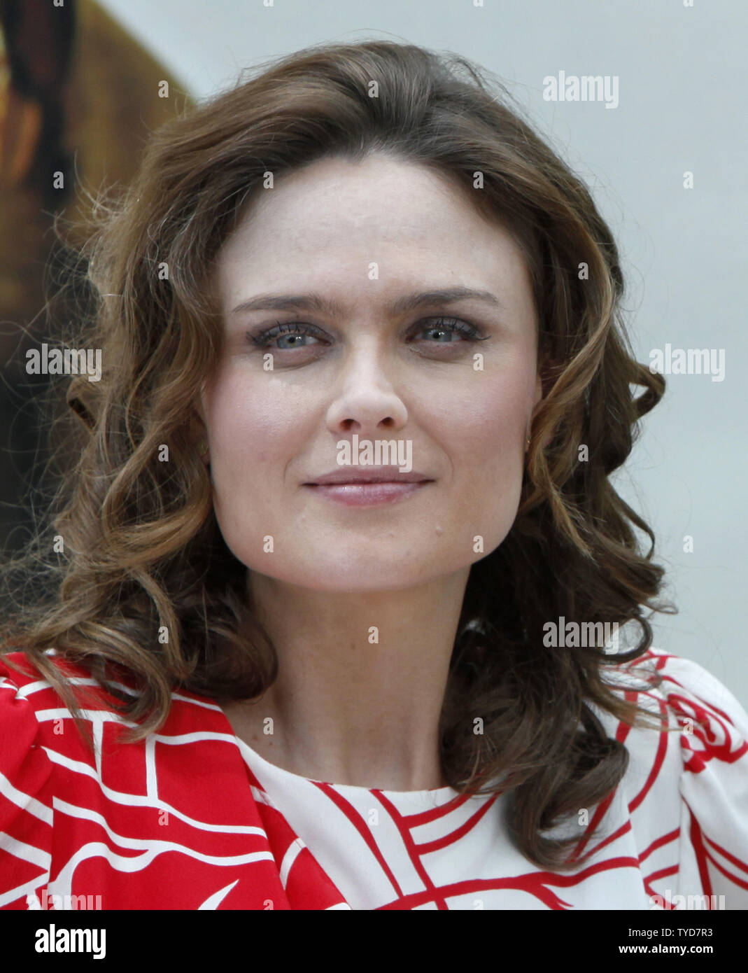 Actress Emily Deschanel arrives at a photocall for the television show ...