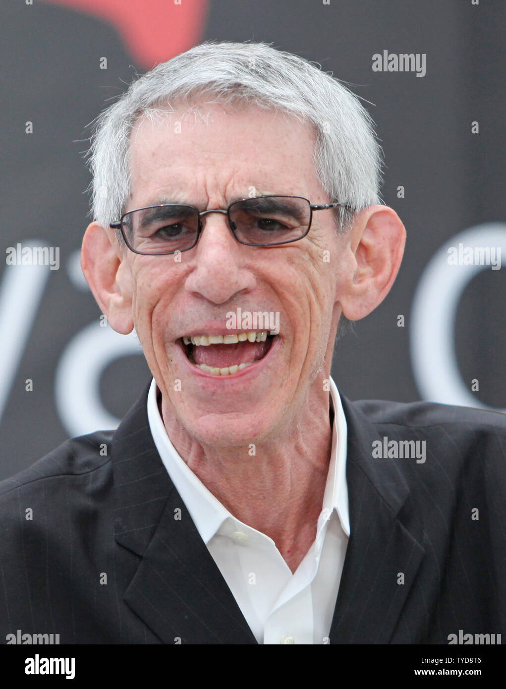 Richard belzer law and order hi-res stock photography and images - Alamy