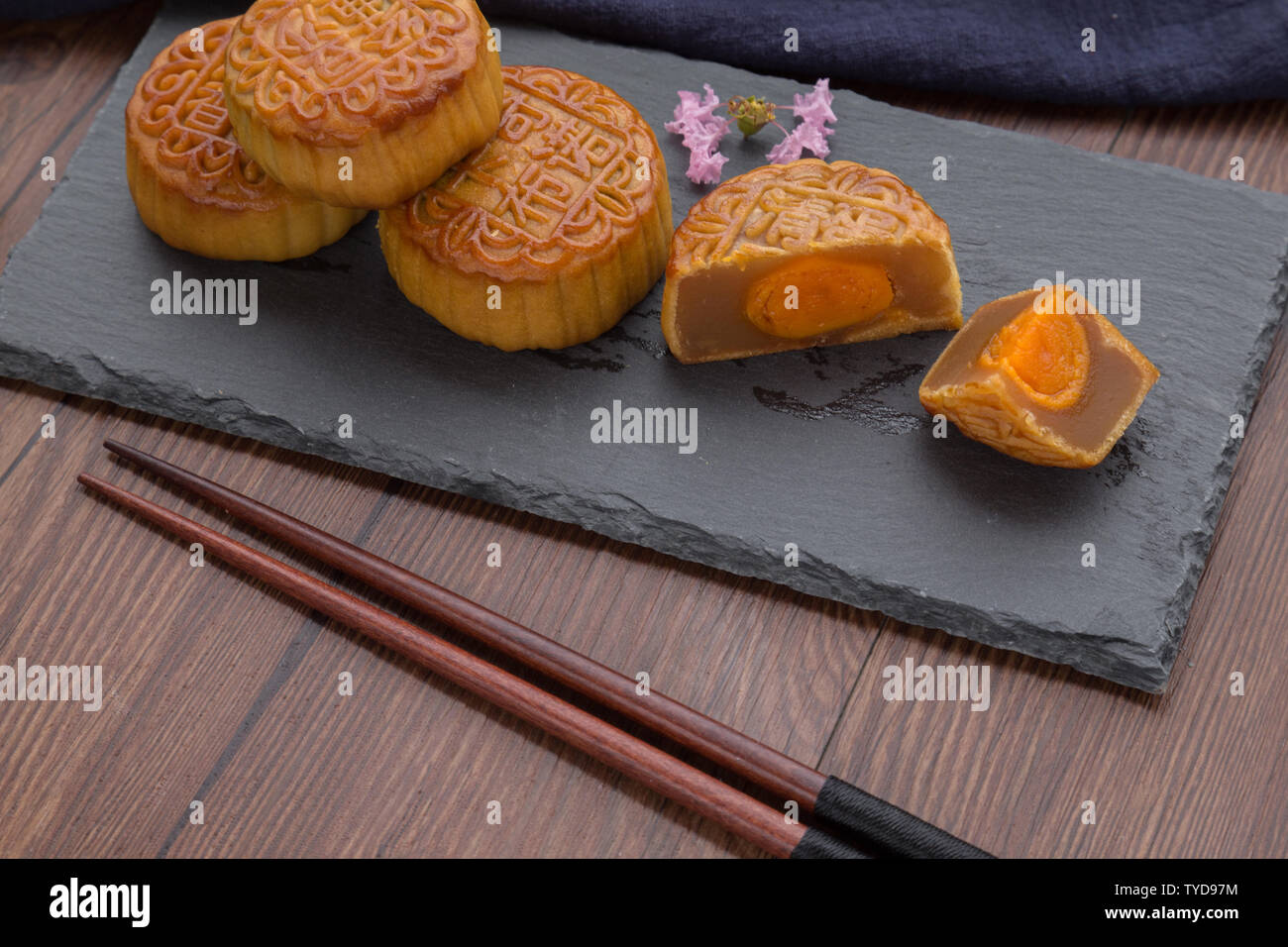 Mid autumn festival moon cakes wide style moon cakes hi-res stock ...