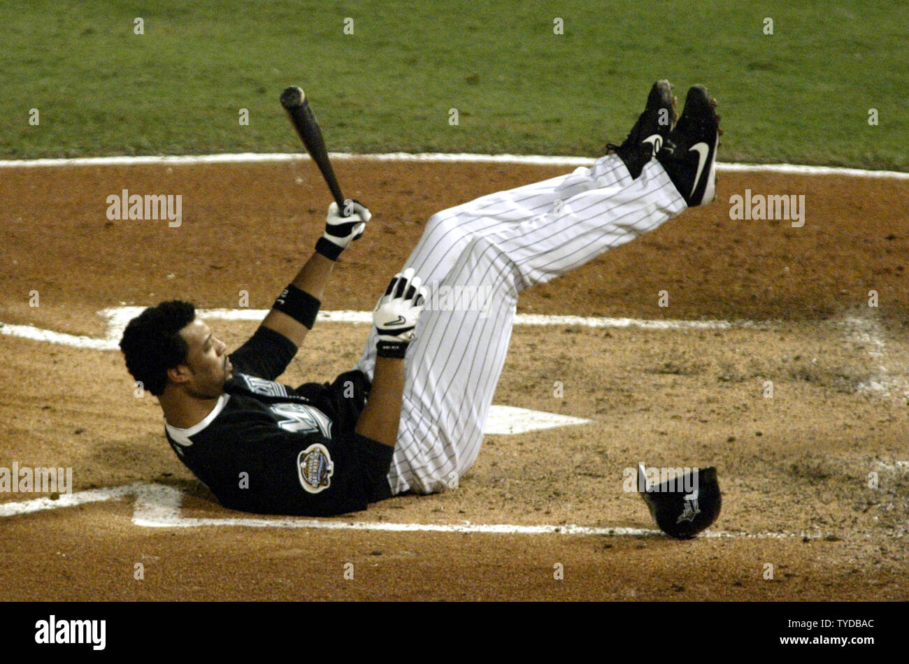 1st baseman hi-res stock photography and images - Alamy