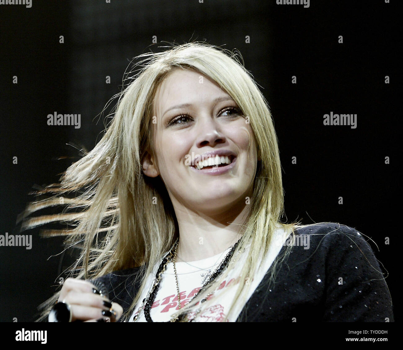 Hilary Duff performs at the Y100.7 Jingle Ball concert, at the Office ...