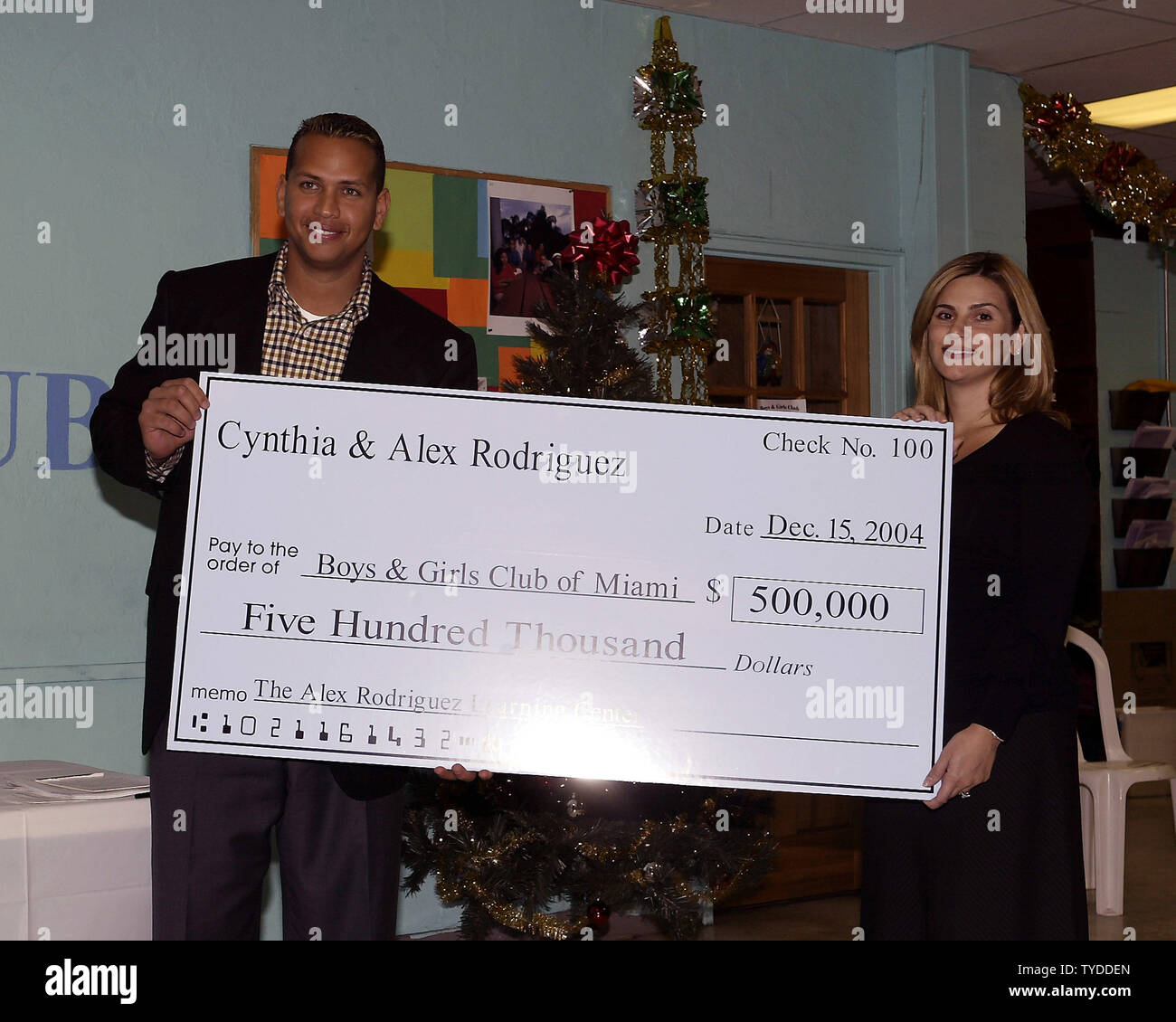 Cynthia rodriguez hi-res stock photography and images - Alamy