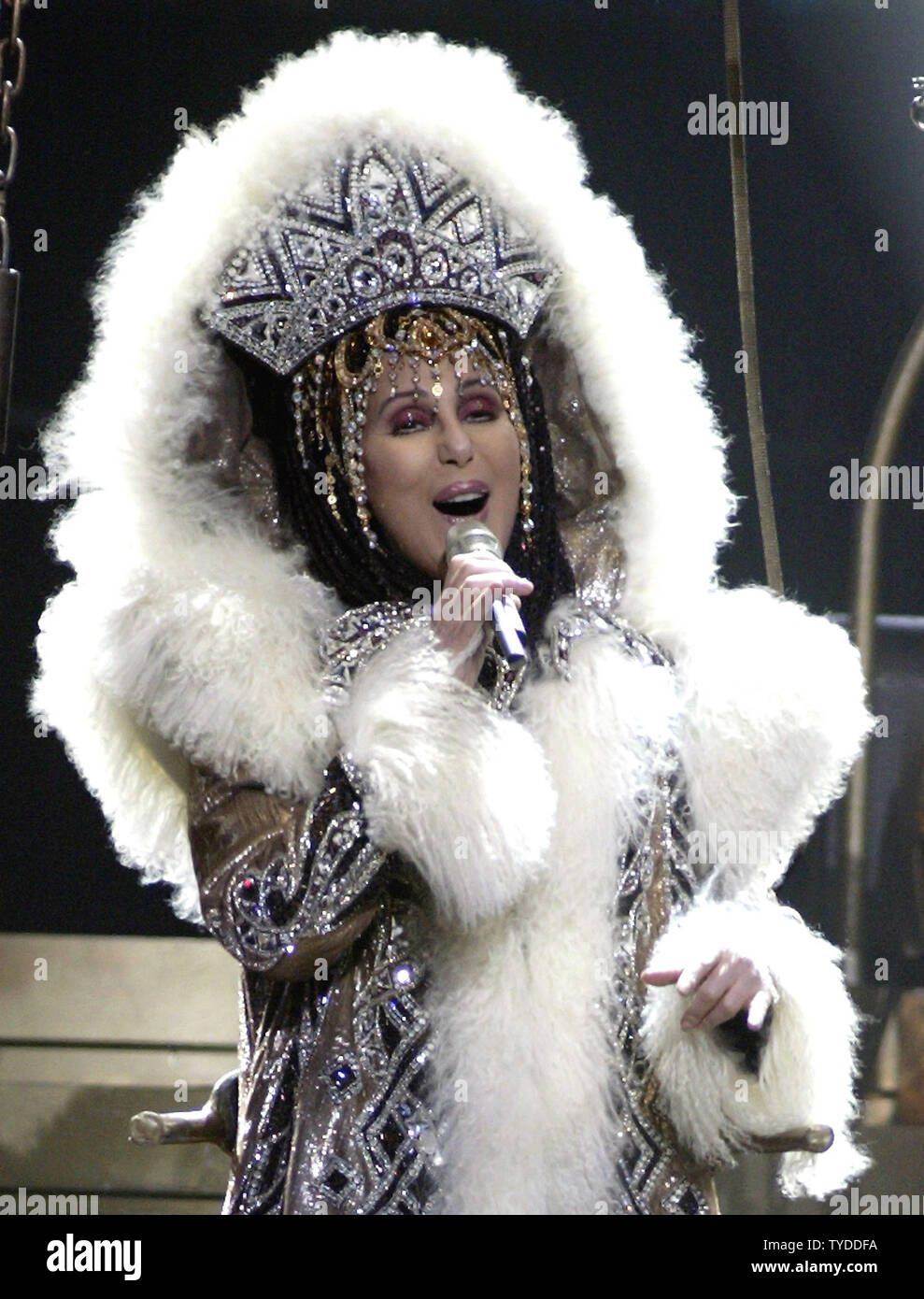 Cher farewell tour hi-res stock photography and images - Alamy