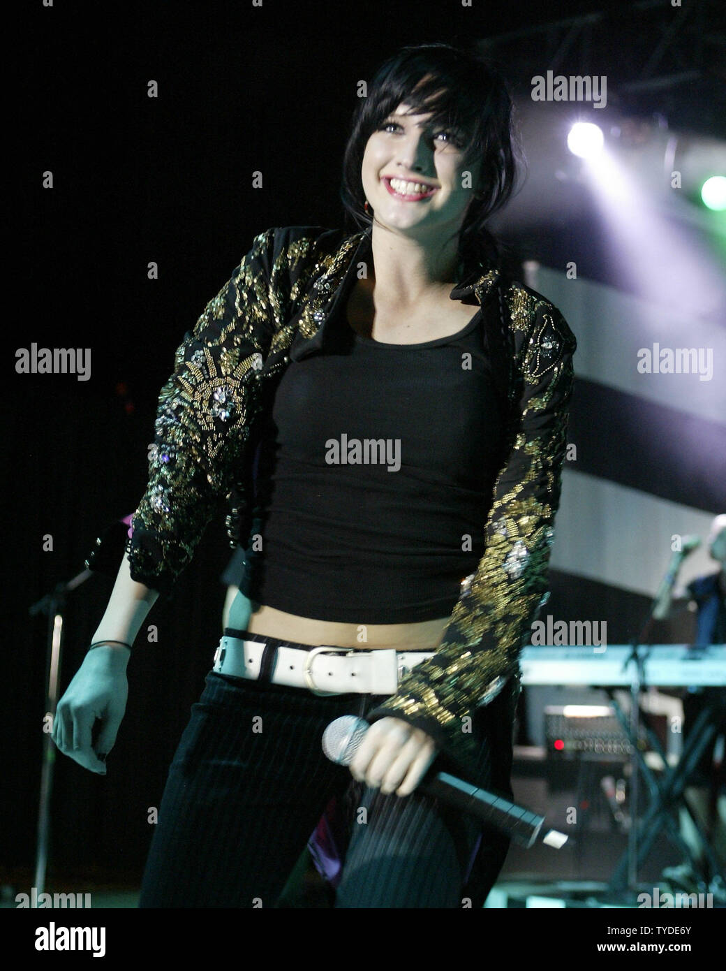 Ashlee simpson 2005 hi-res stock photography and images - Alamy