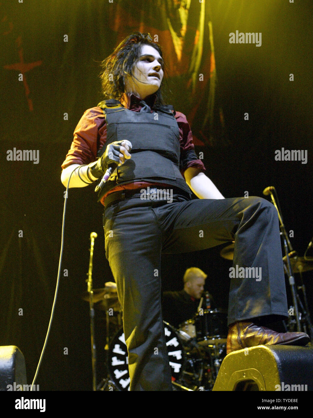 Gerard way 2005 hi-res stock photography and images - Alamy