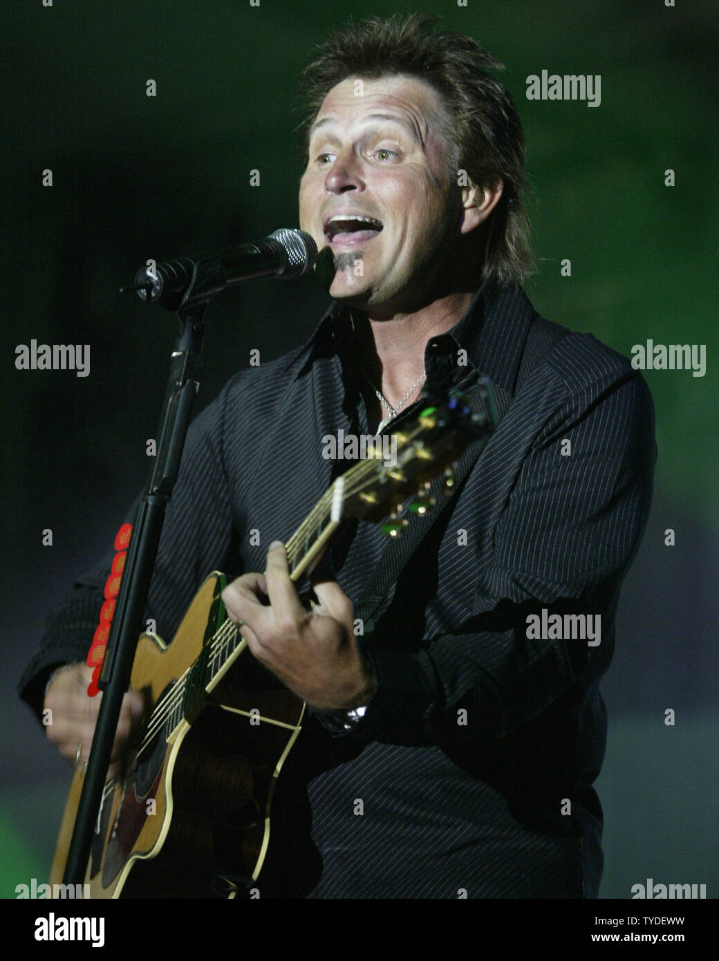 Marty roe hi-res stock photography and images - Alamy