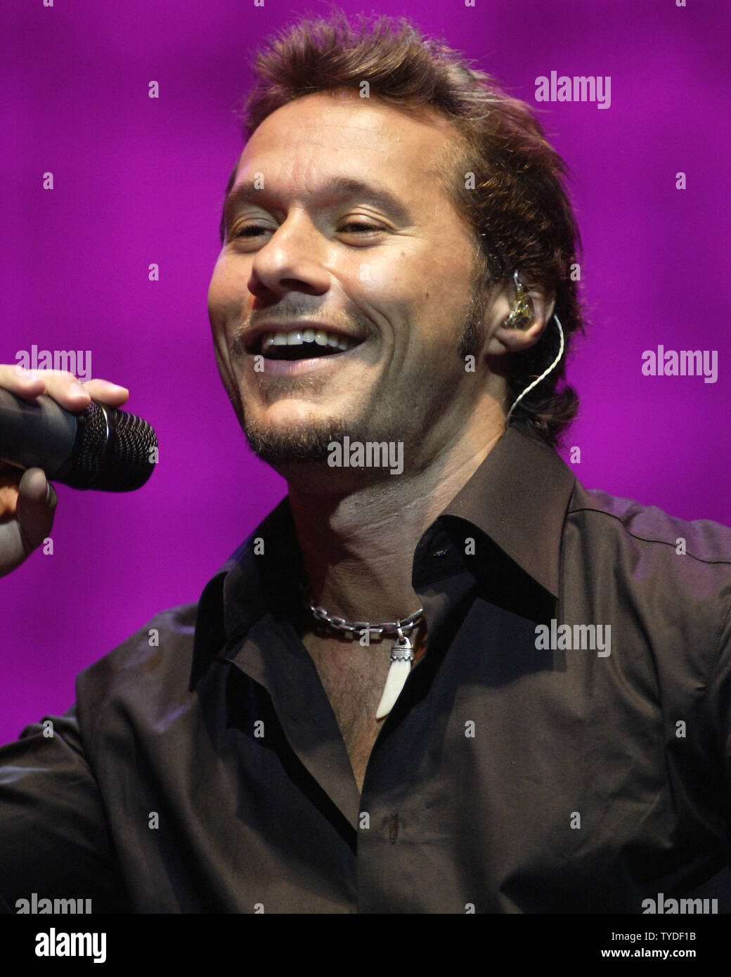 Argentinian singer hi-res stock photography and images - Alamy