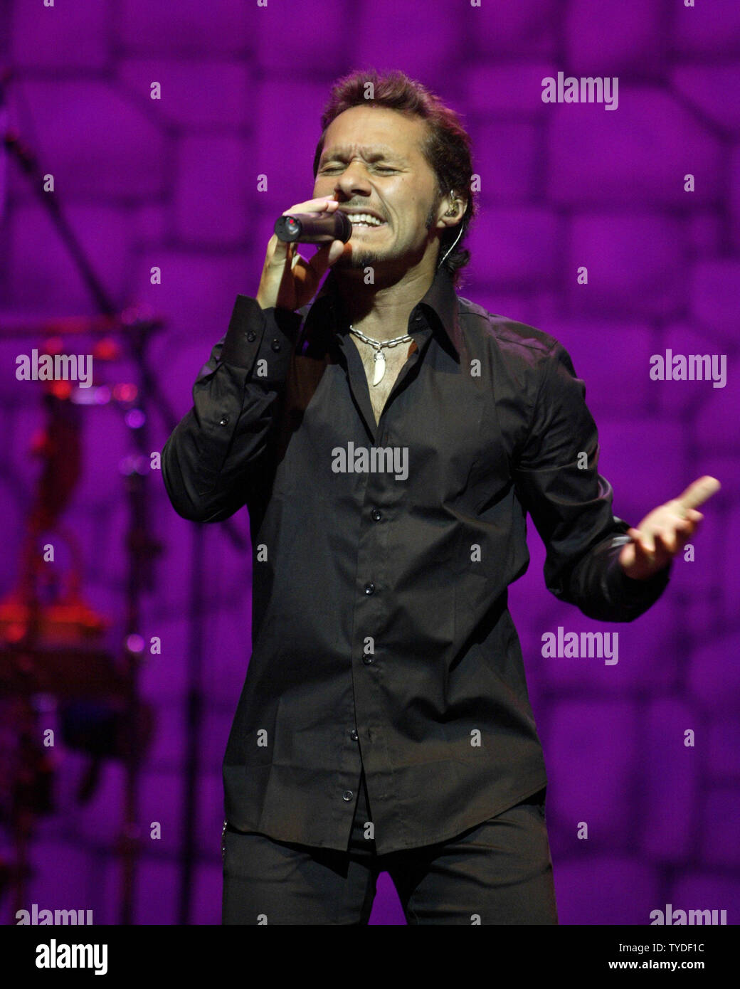 Diego torres singer hi-res stock photography and images - Alamy