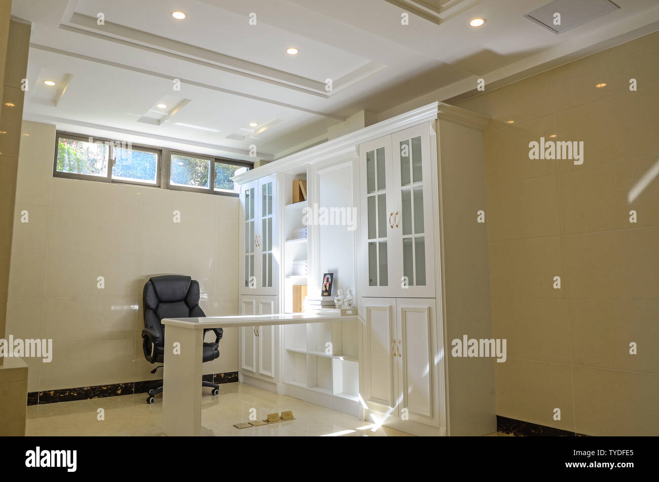 Study interior design hi-res stock photography and images - Alamy