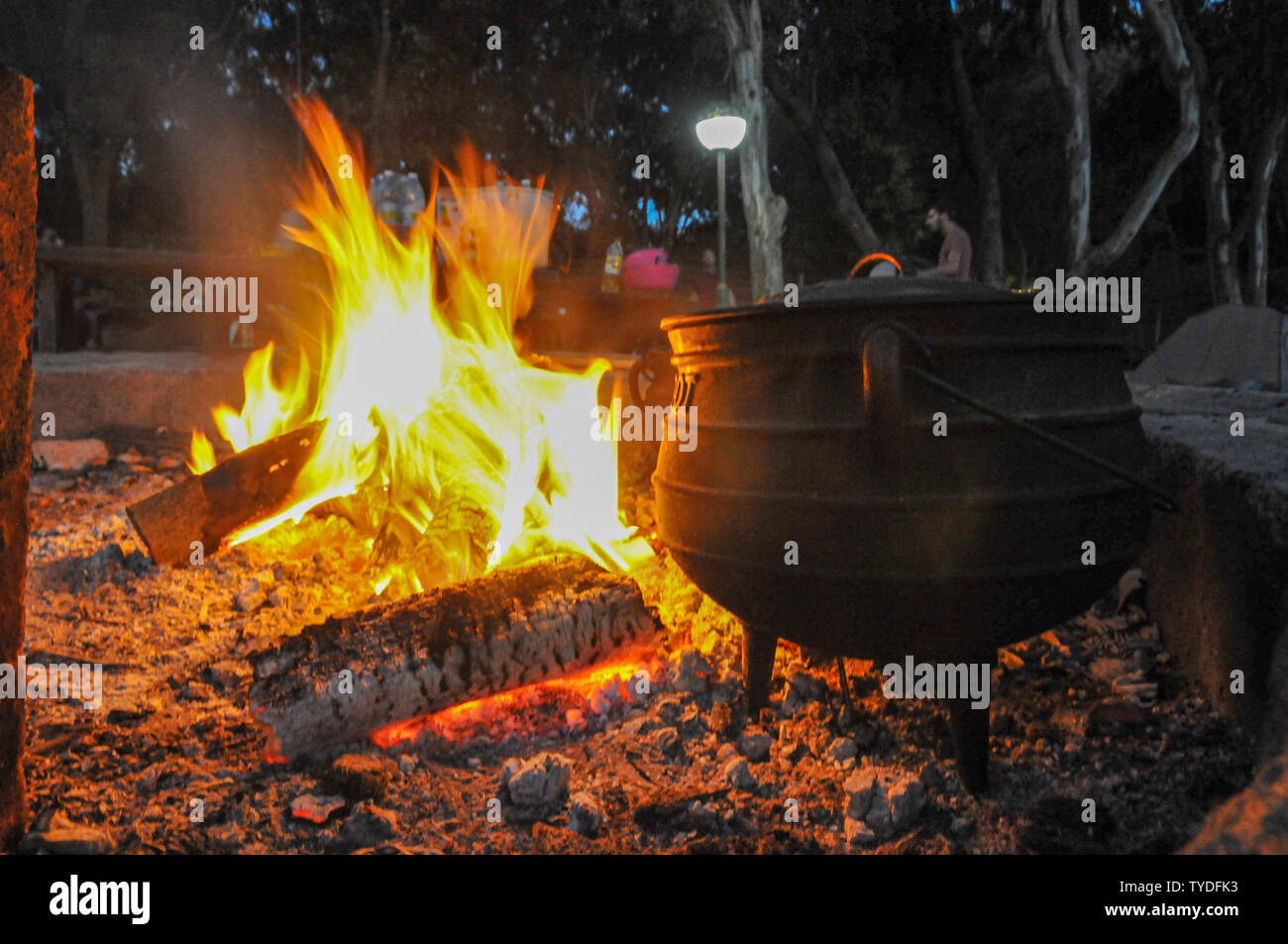 Potjie pot hi-res stock photography and images - Alamy