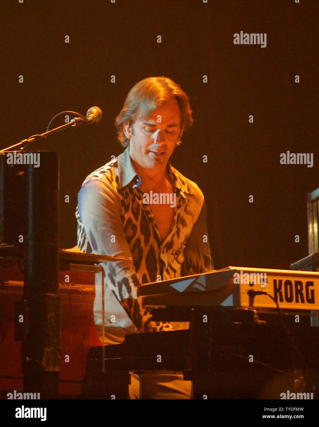 Jonathan cain hi-res stock photography and images - Alamy