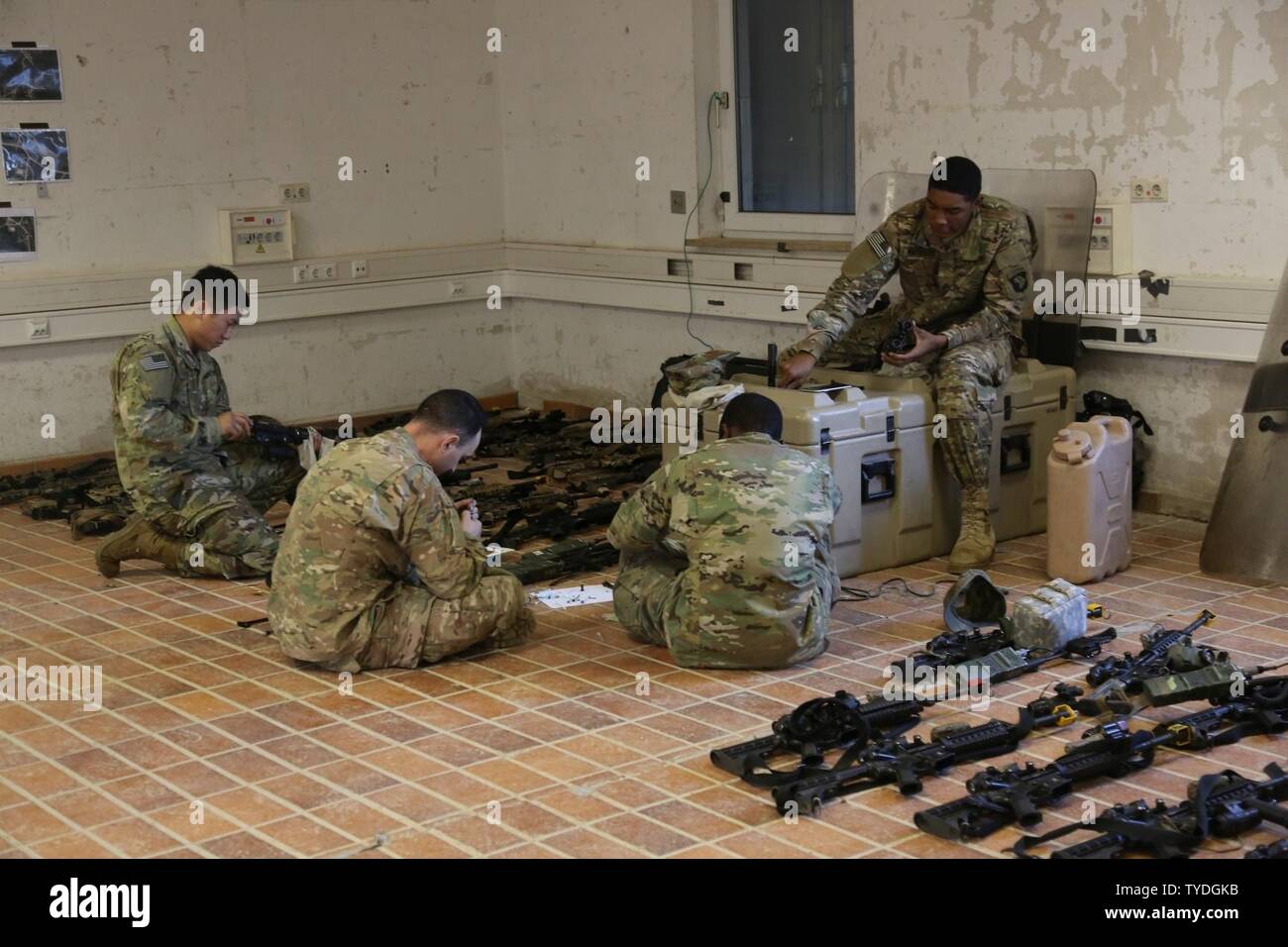 1st squadron 33rd cavalry regiment hi-res stock photography and images ...