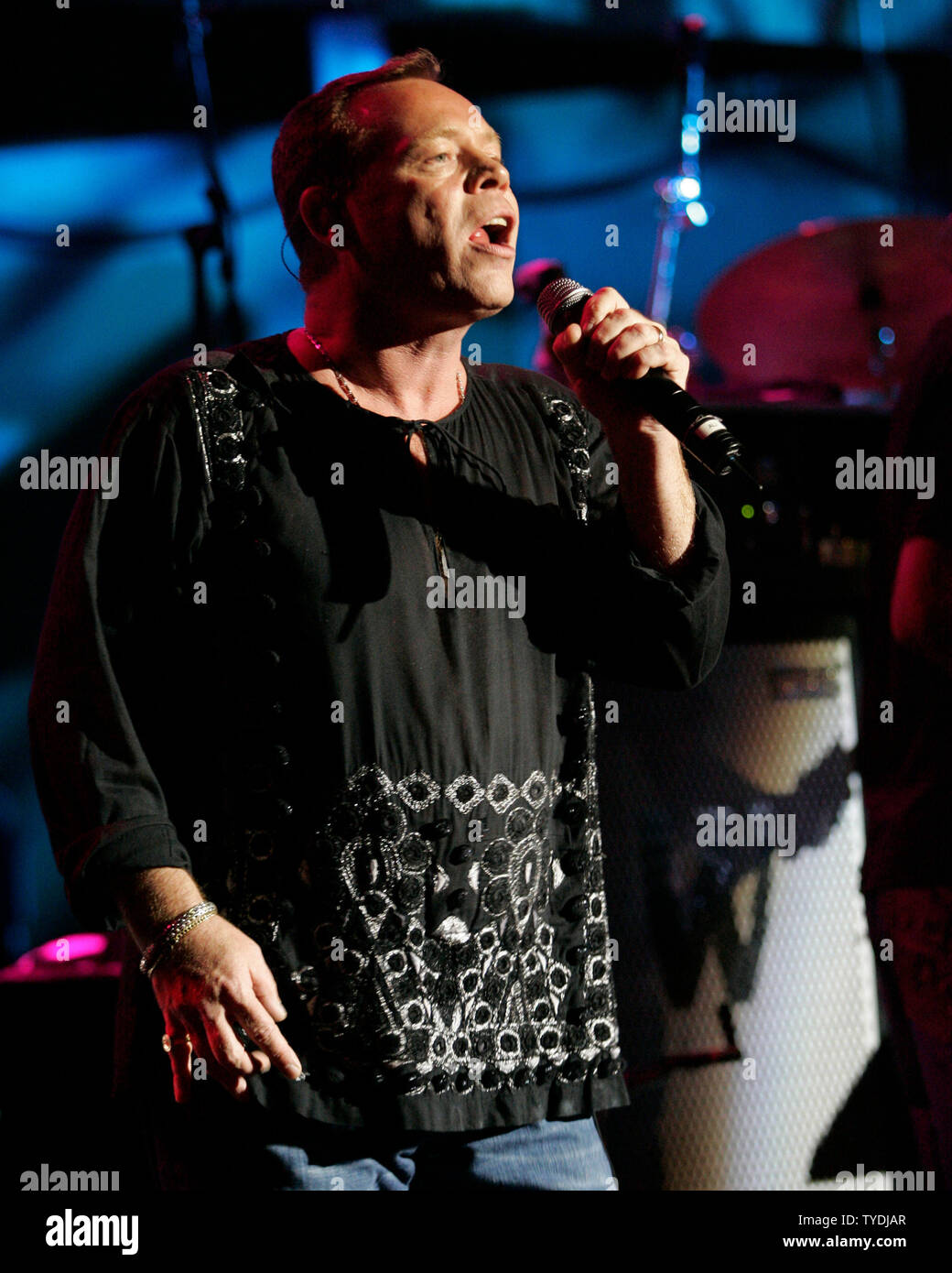 Ali campbell ub40 concert hi-res stock photography and images - Alamy