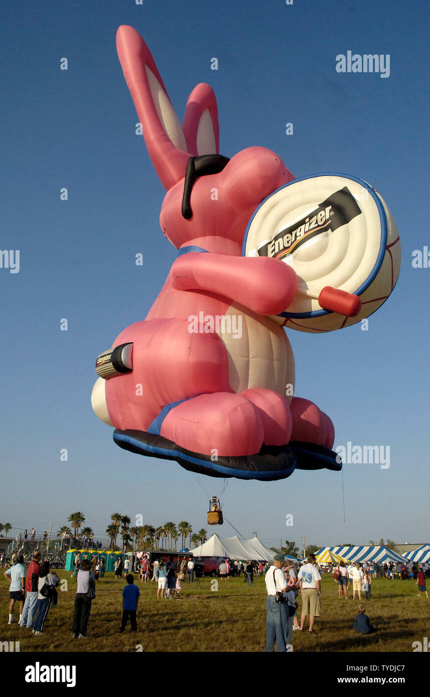 Energizer bunny balloon hi-res stock photography and images - Alamy