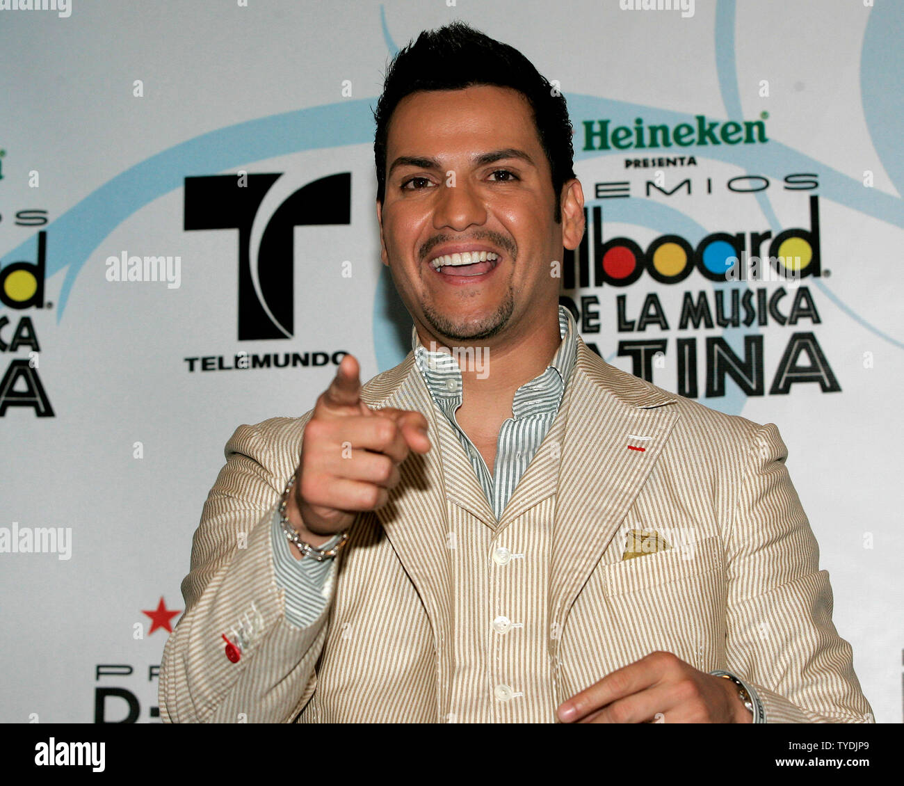 2006 latin billboard awards hi-res stock photography and images - Alamy