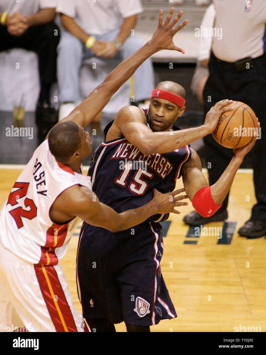 Vince carter action hi-res stock photography and images - Alamy