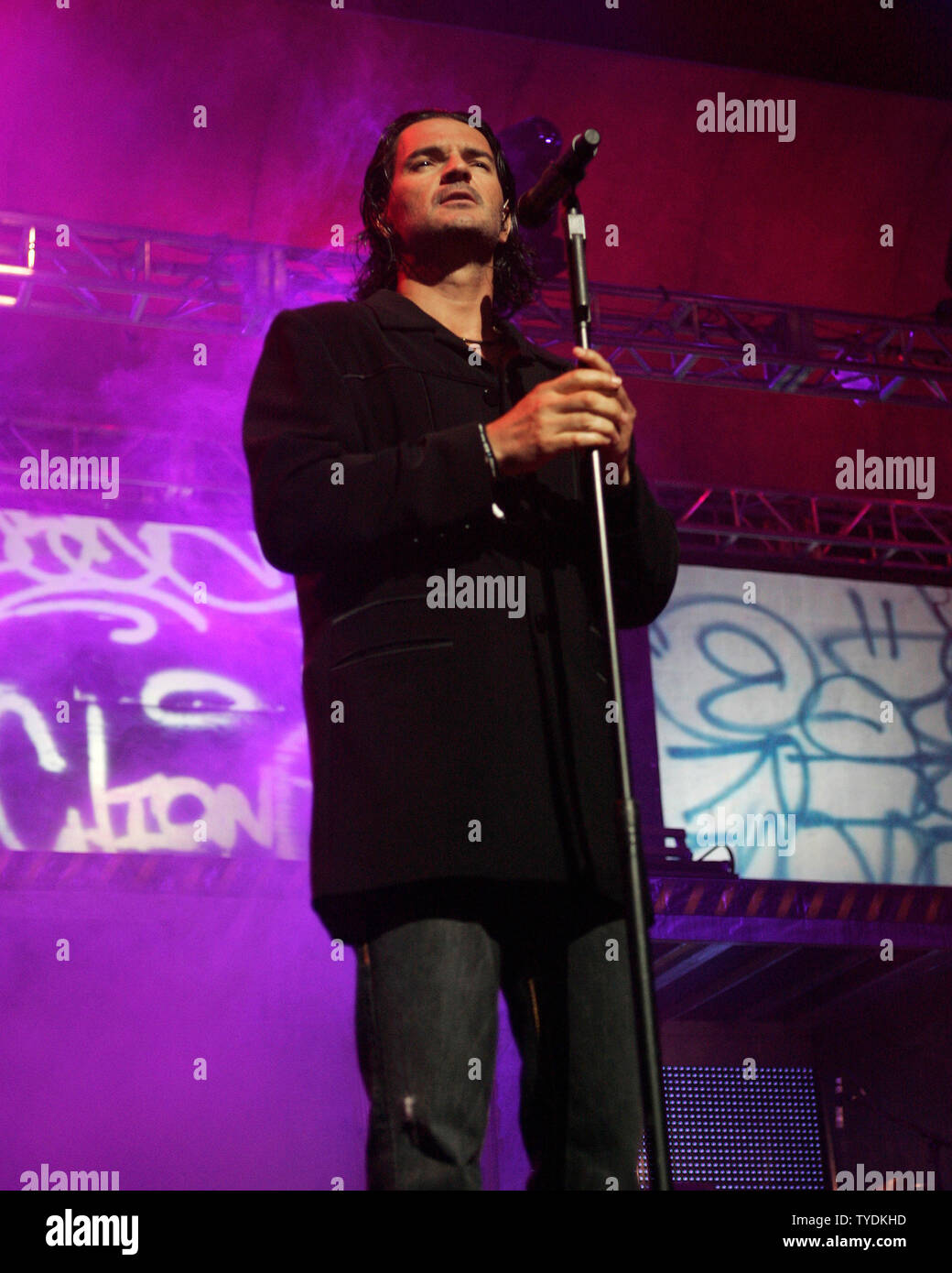 Ricardo Arjona performs in concert at the American Airlines Arena in ...