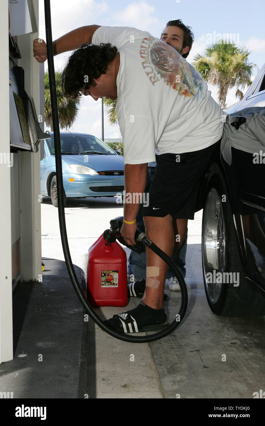 Ralph riley hi-res stock photography and images - Alamy