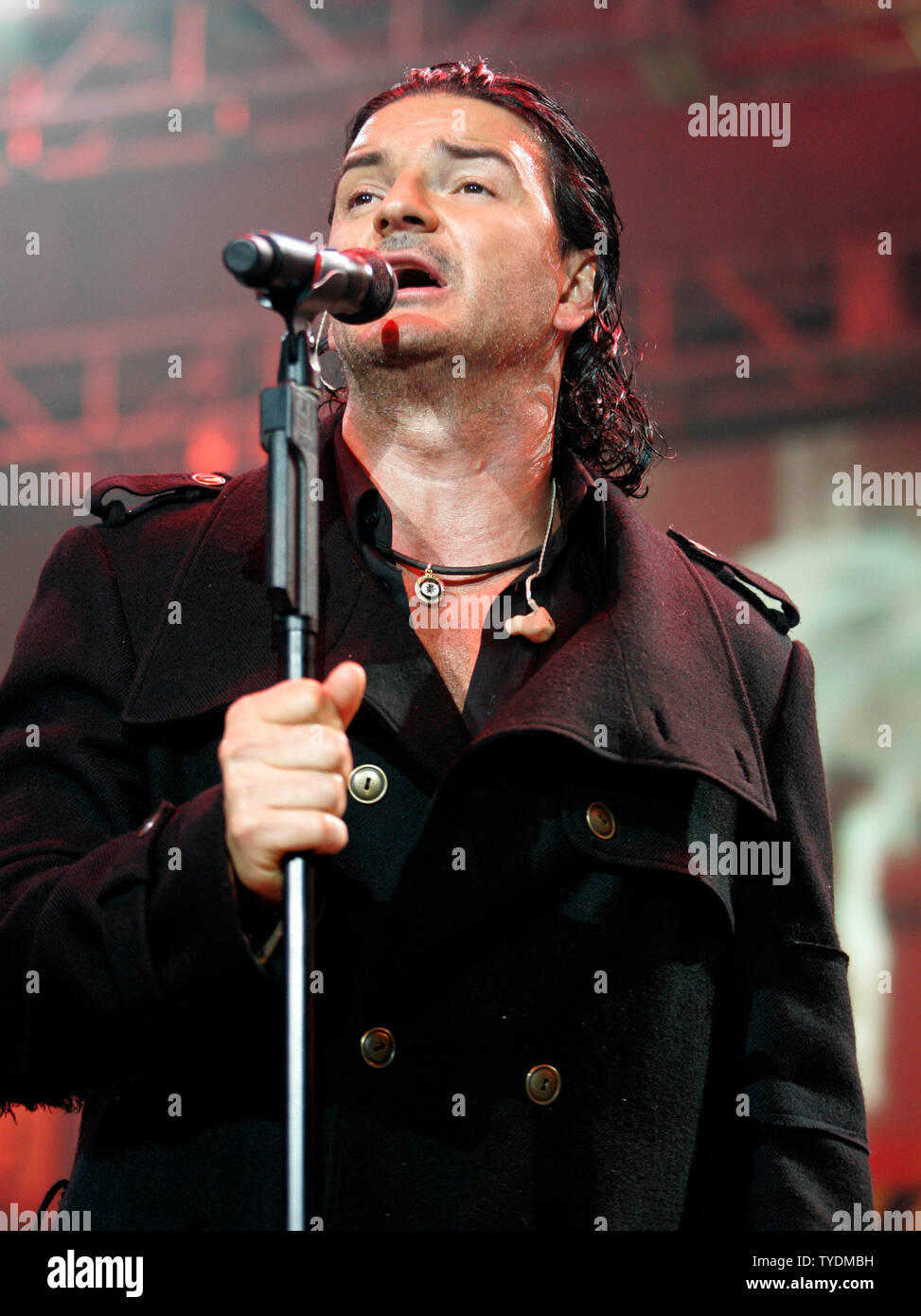 Ricardo arjona hi-res stock photography and images - Alamy
