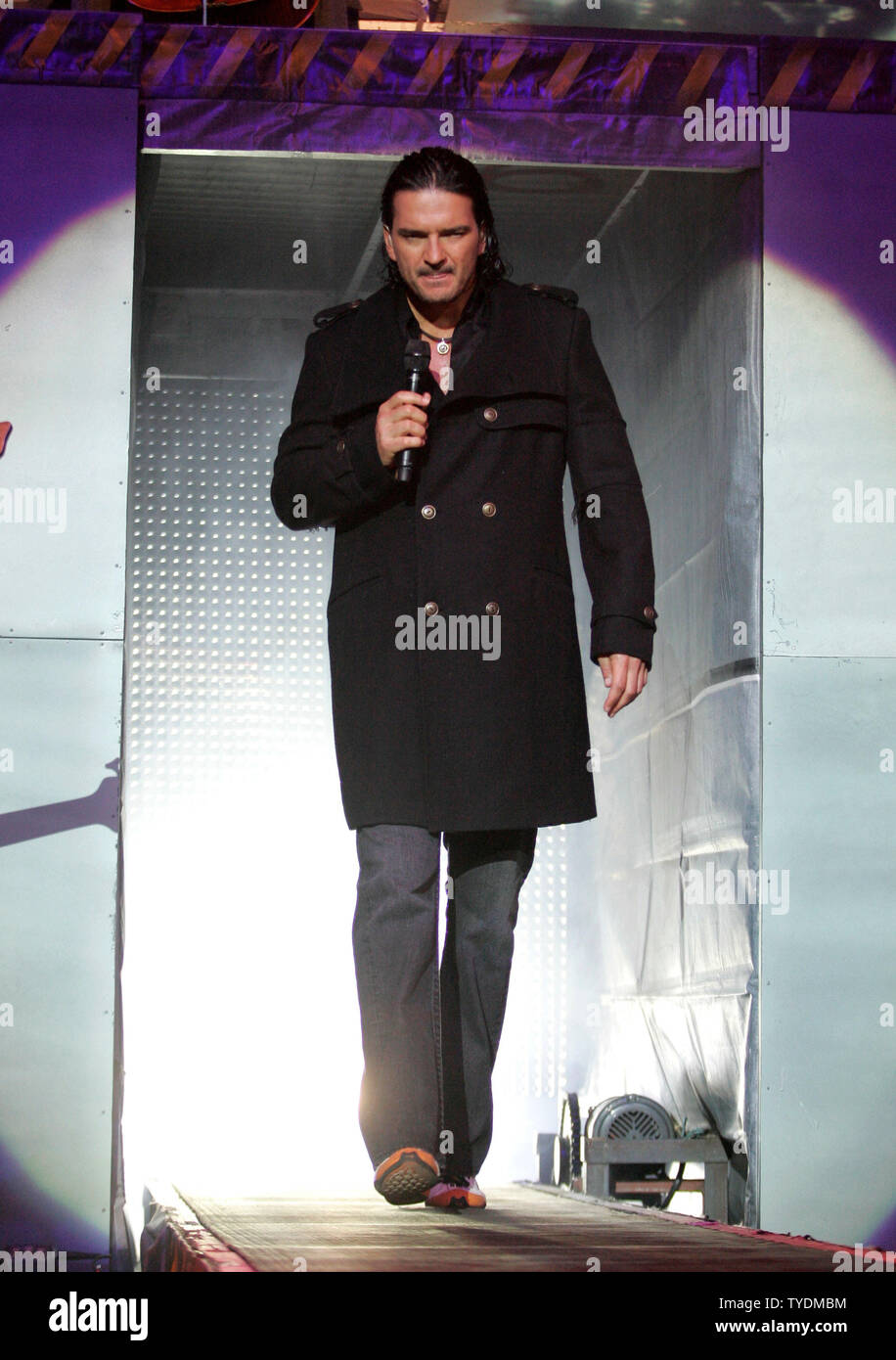 Ricardo arjona hi-res stock photography and images - Alamy