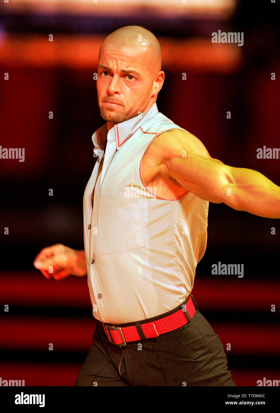Joey Lawrence Body