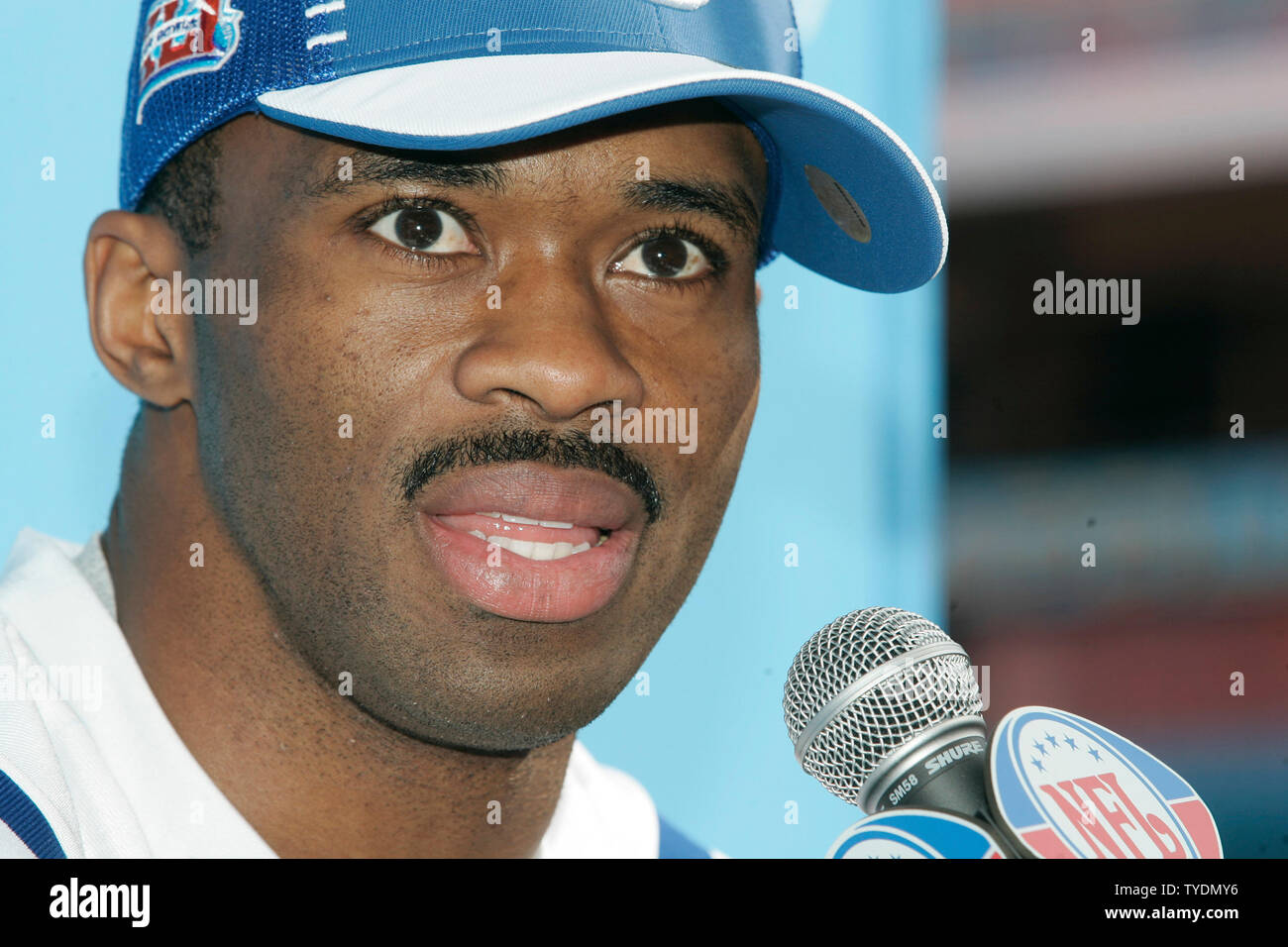 Marvin bush hi-res stock photography and images - Alamy