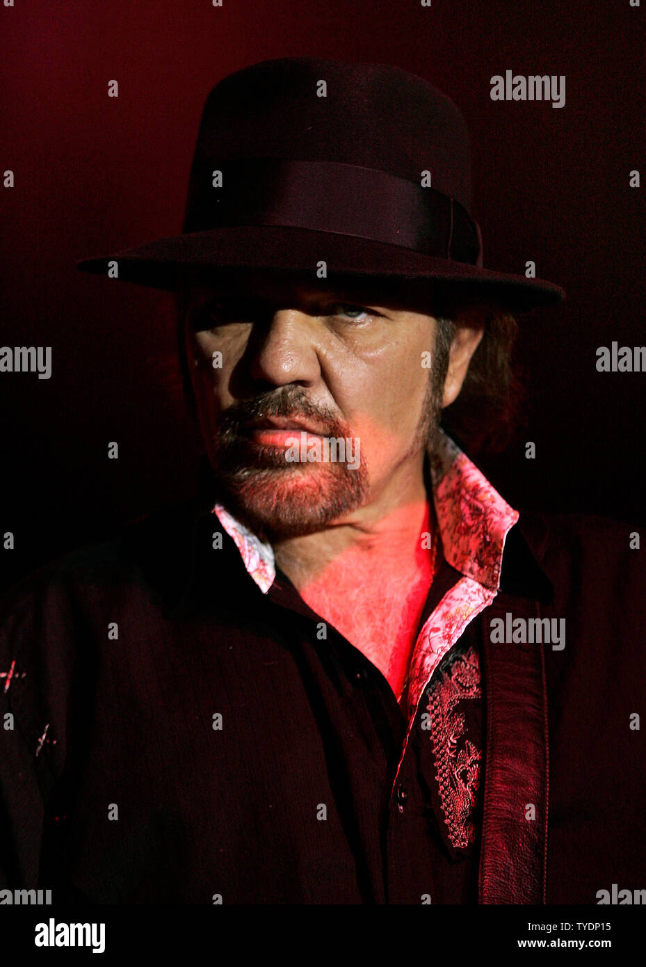 Gary rossington hi-res stock photography and images - Alamy