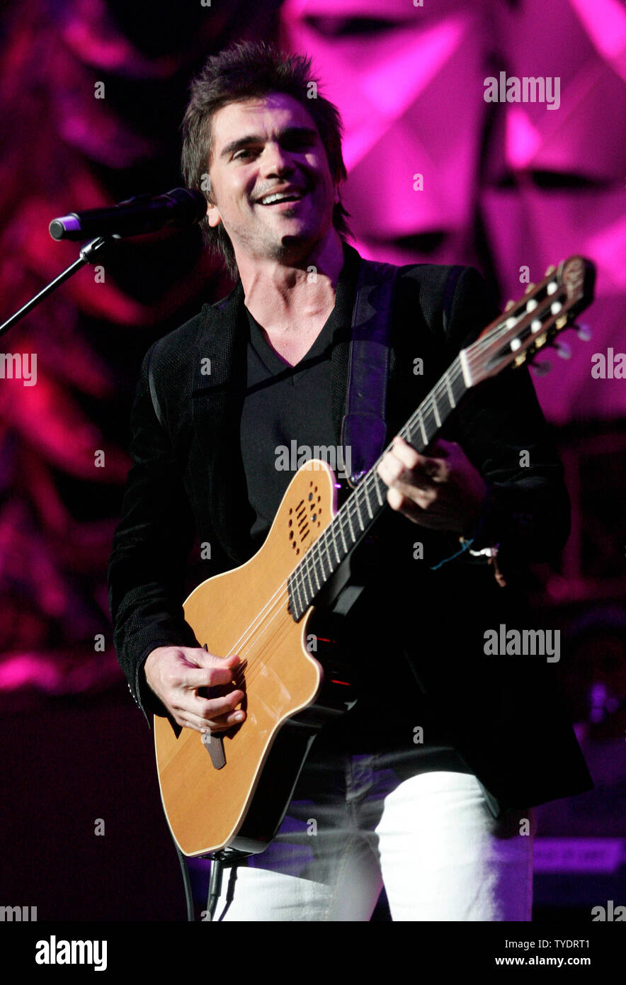 Juanes performs in concert at the Amor a la Musica show at the American ...